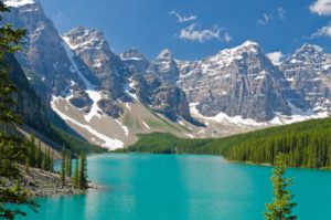 10 Best lakes in Alberta - Must Visit for the Beautiful View