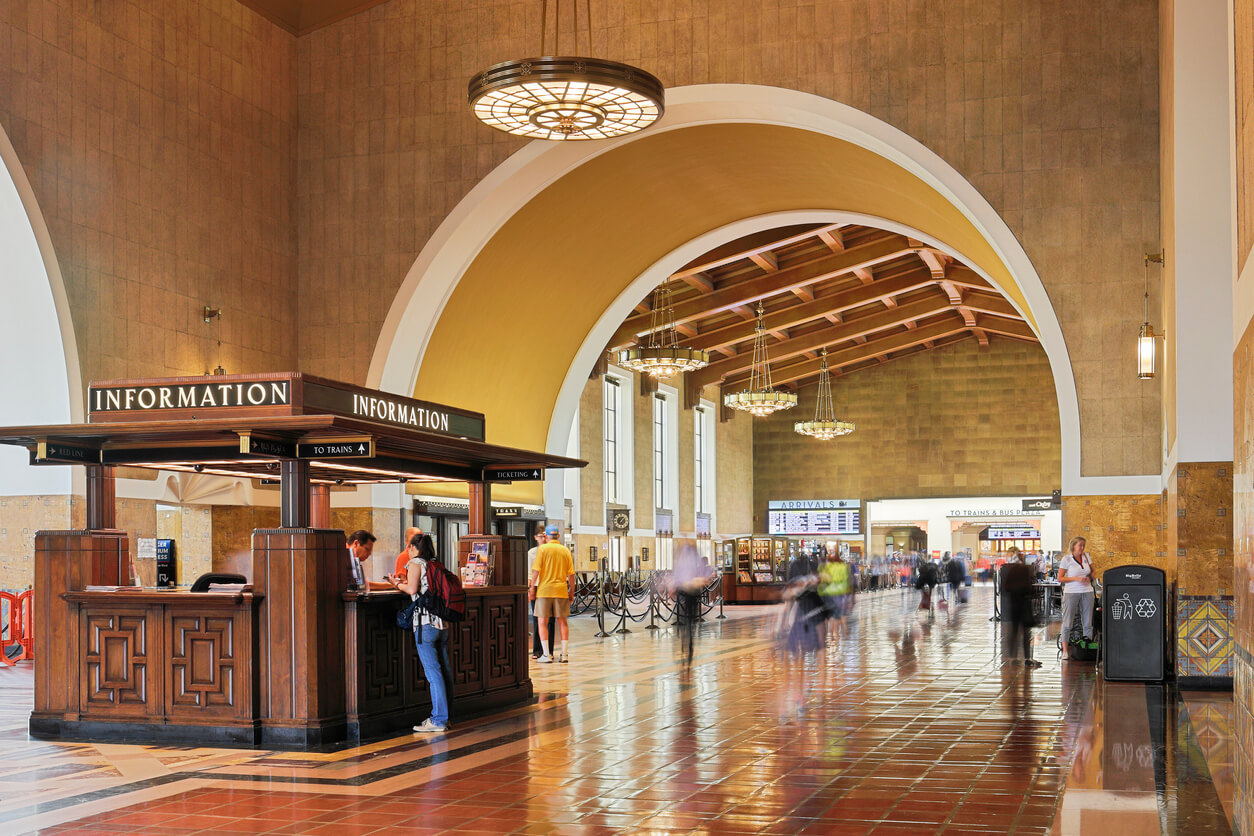 Toronto Union Station : History, Location, Architecture Etc.