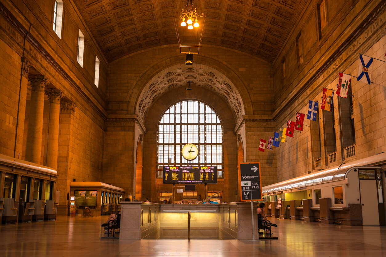 Toronto Union Station : History, Location, Architecture Etc.